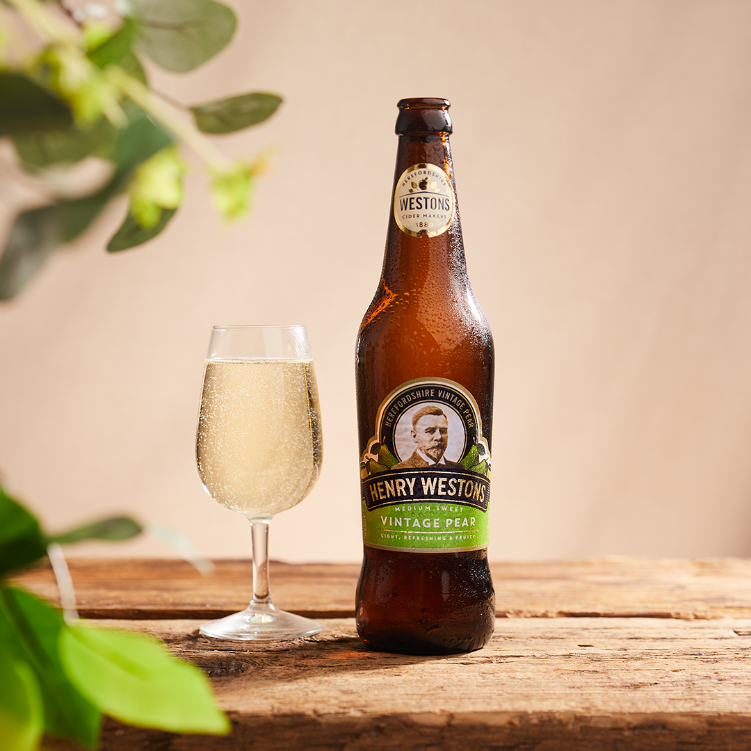 8 × 500ml Henry Westons Vintage Pear